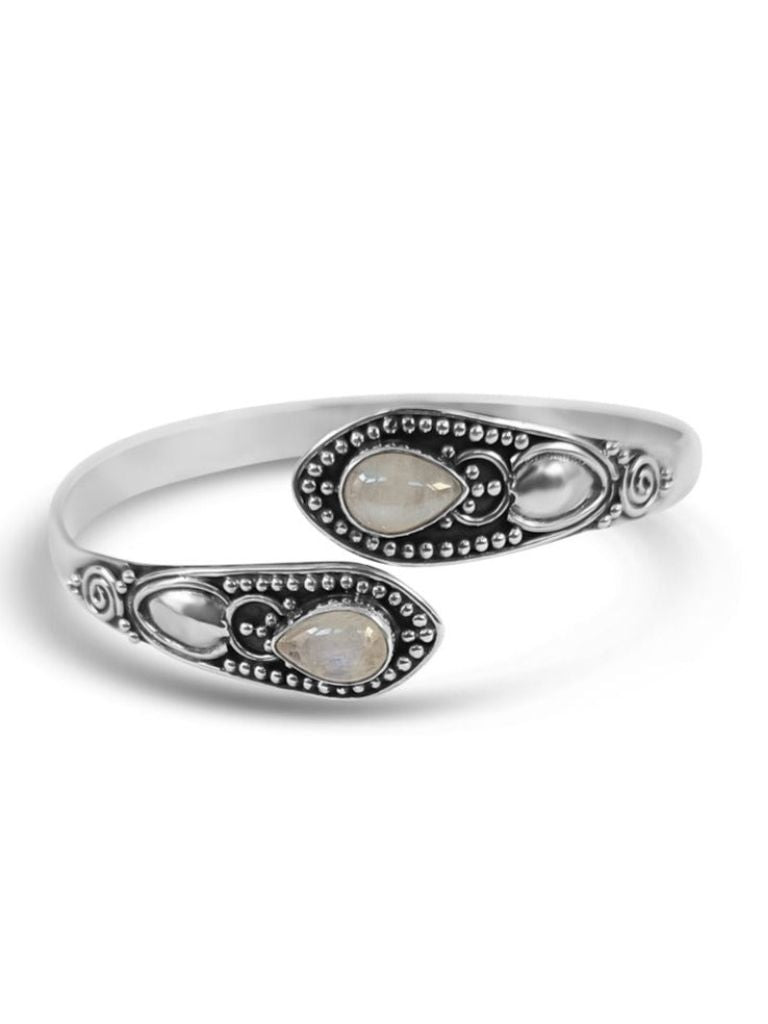 Lipatan Maansteen Bangle – Gwenn Ann Fine Jewelry NL